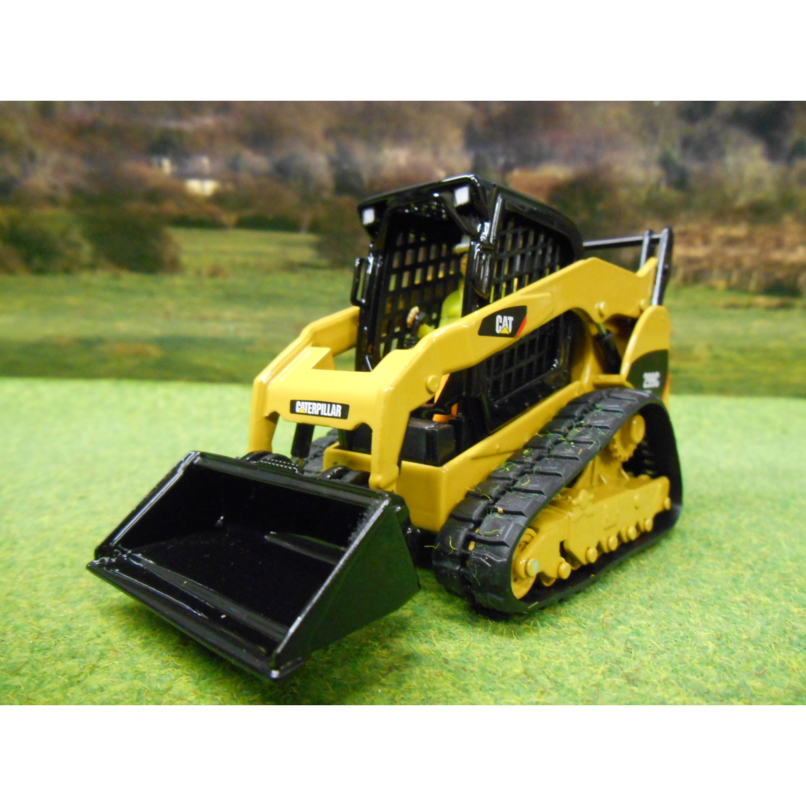 CATERPILLAR 1 32 299C COMPACT SKIDSTEER TRACKED LOADER One32 Farm toys and models
